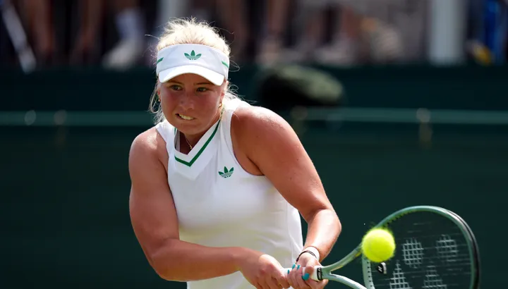 Preview: Wimbledon: Clara Tauson vs. Elena Rybakina - prediction, head ...